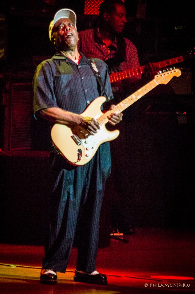 Photos / Recap | Jeff Beck & Buddy Guy @ Ravinia 7/31/16 - Tomorrow's Verse